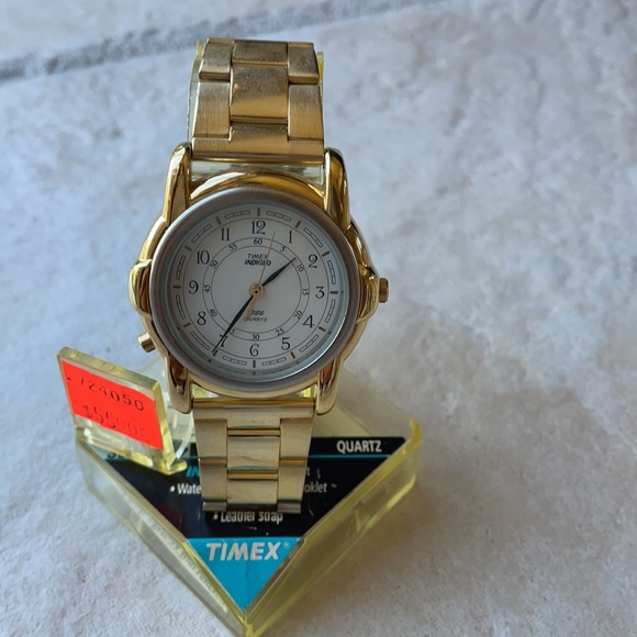 Timex | Accessories | Timex Men Indiglo Night Light 3673 | Poshmark